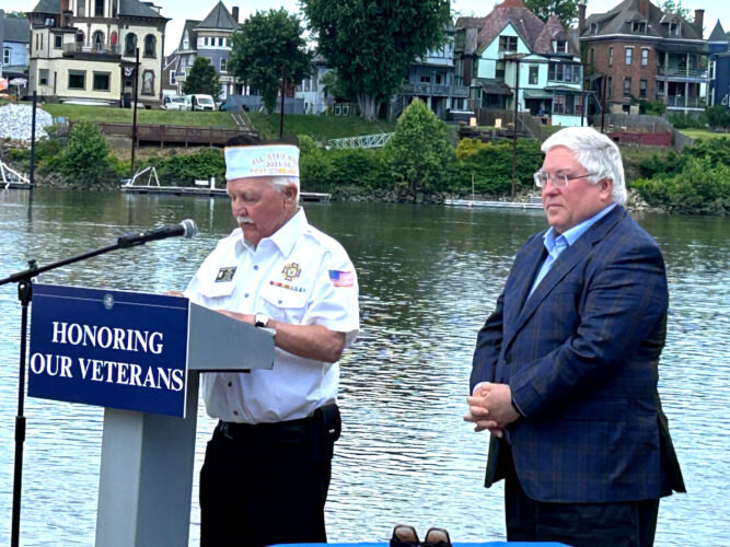 Morrisey signs veterans-related bills in Wheeling | News, Sports, Jobs ...